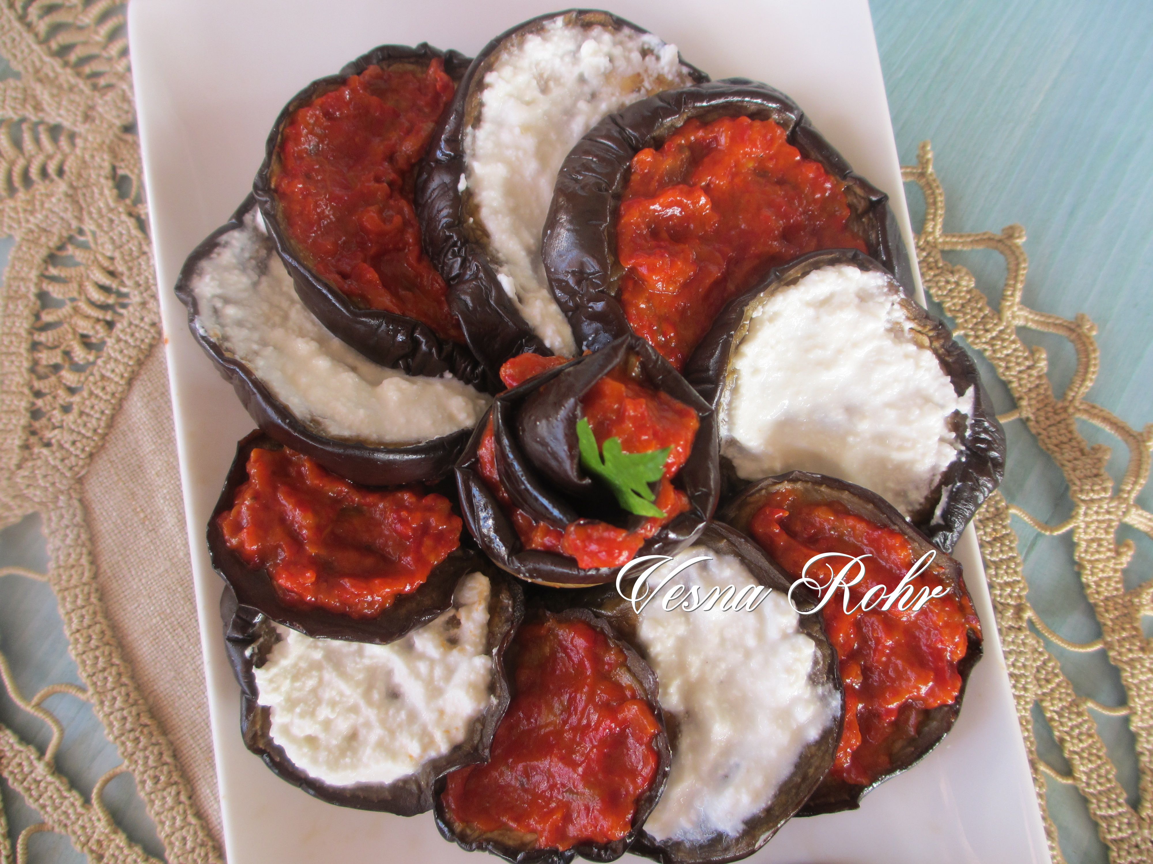 Salata od modar patliđan so ajvar - Vesna Rohr recepti